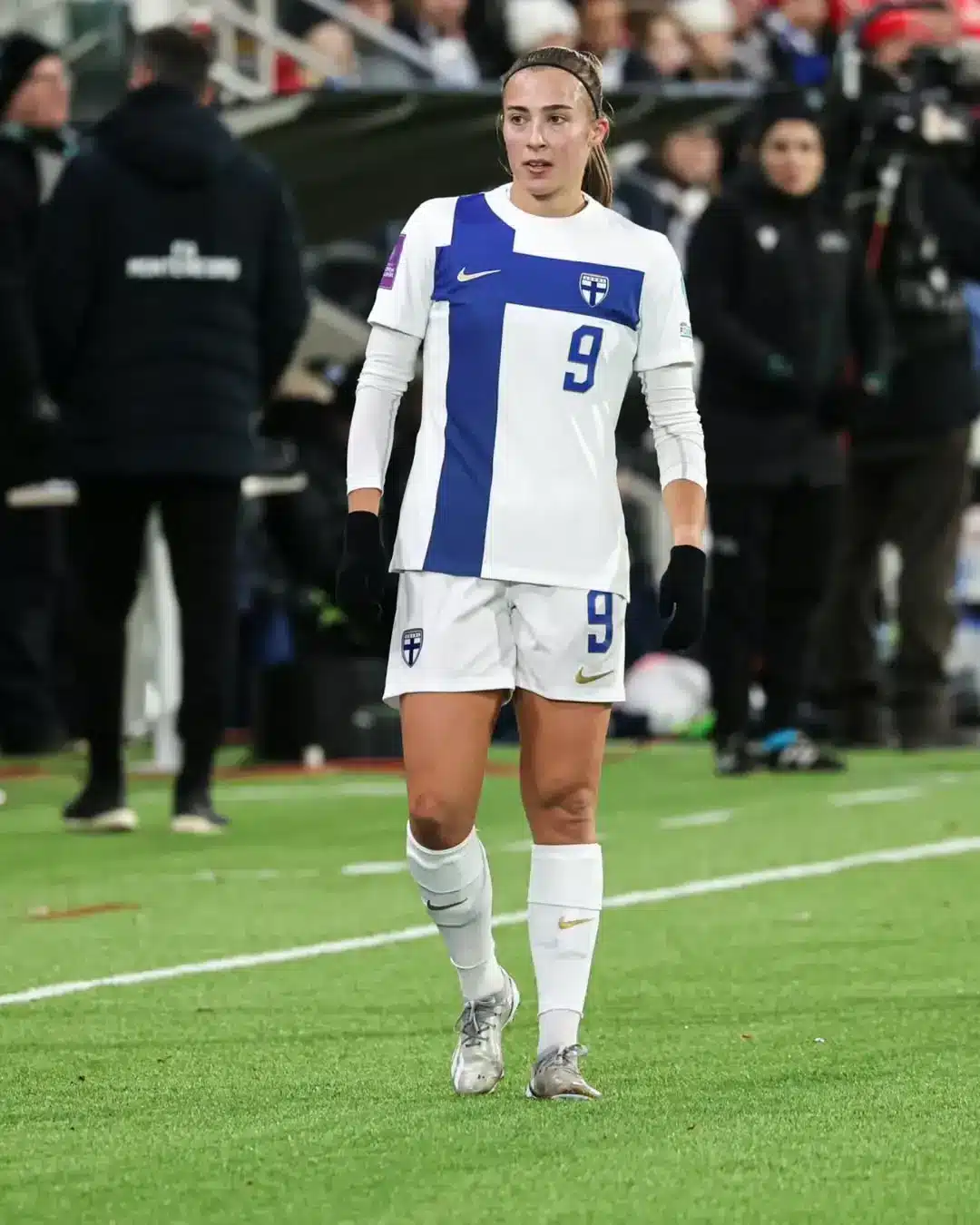Susanna Penttilä – Malli, Yrittäjä Ja OnlyFans-Tähti